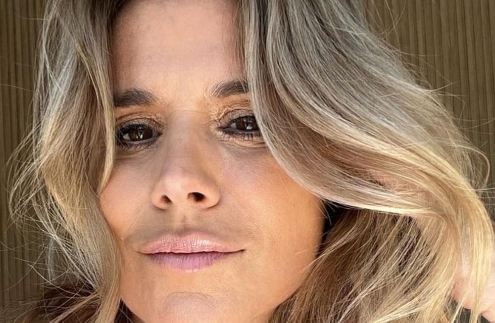 Flavia Palmiero recibió a noviembre con una bikini que deja ver su ...
