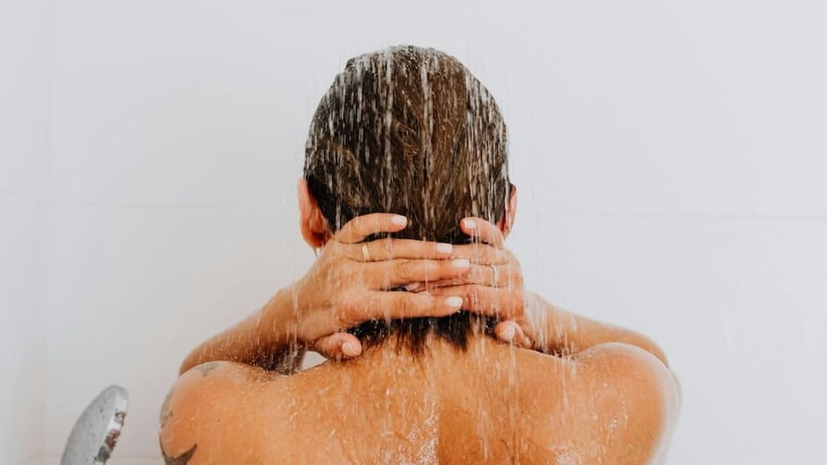 Qué pasa si te duchas todos los días: los efectos que pocos conocen