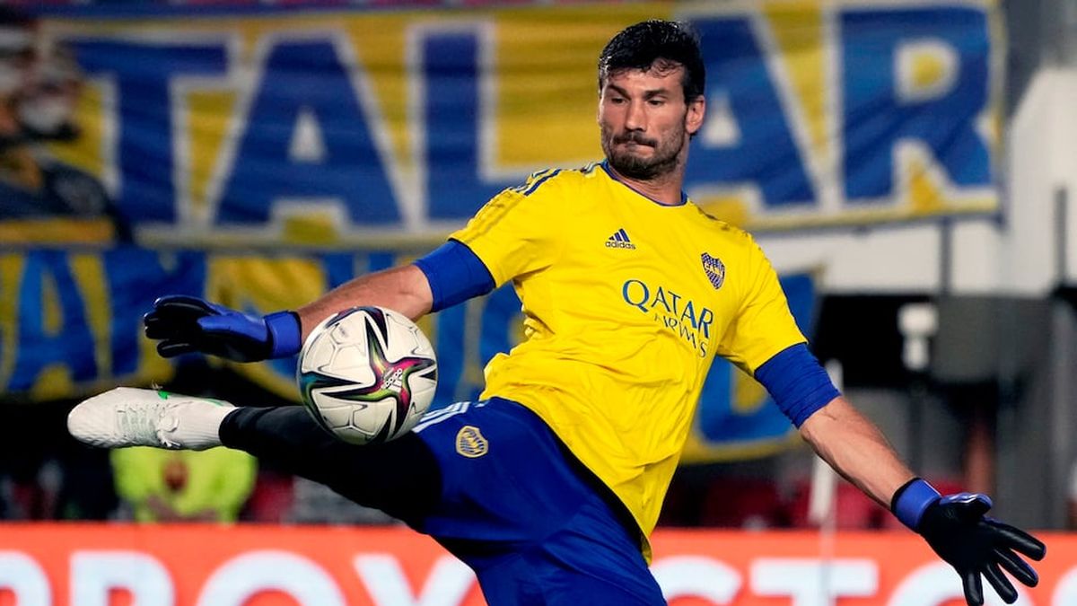 Javier García renovó su contrato hasta diciembre de 2025 con Boca, en medio de un flojo mercado ...