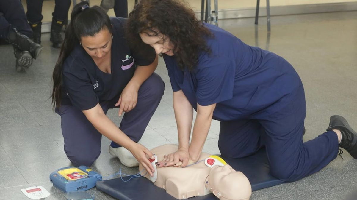 Curso gratuito de RCP y uso de DEA en Guaymallén: una oportunidad para ...