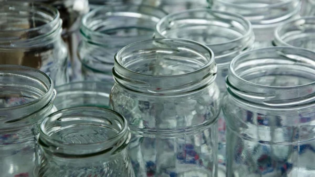 Recicla frascos de vidrio y conviértelos en esta idea maravillosa para ...
