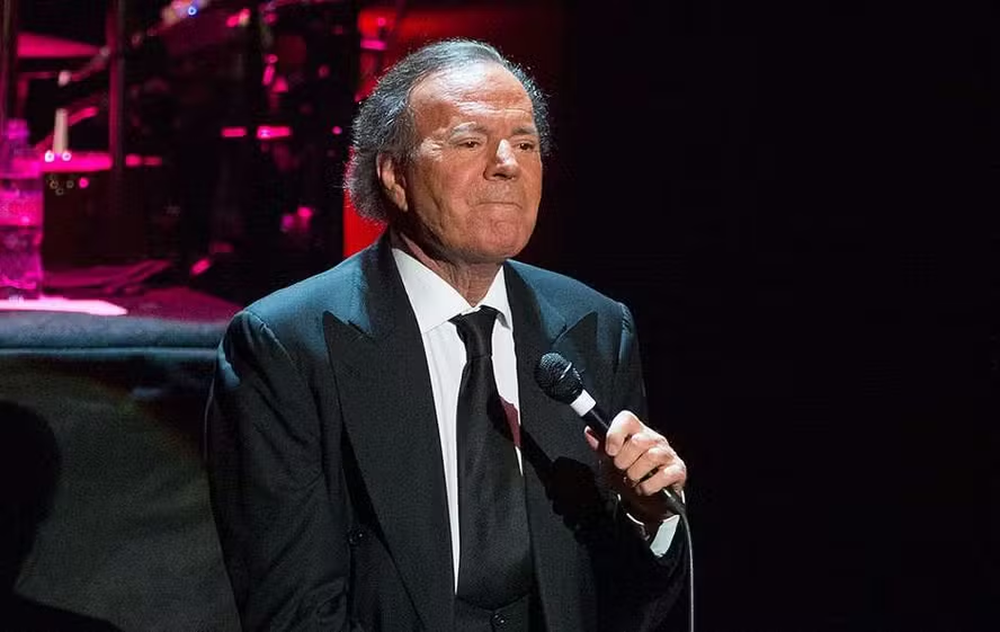 Un exempleadas de Julio Iglesias rompió el silencio admitió abusos ...