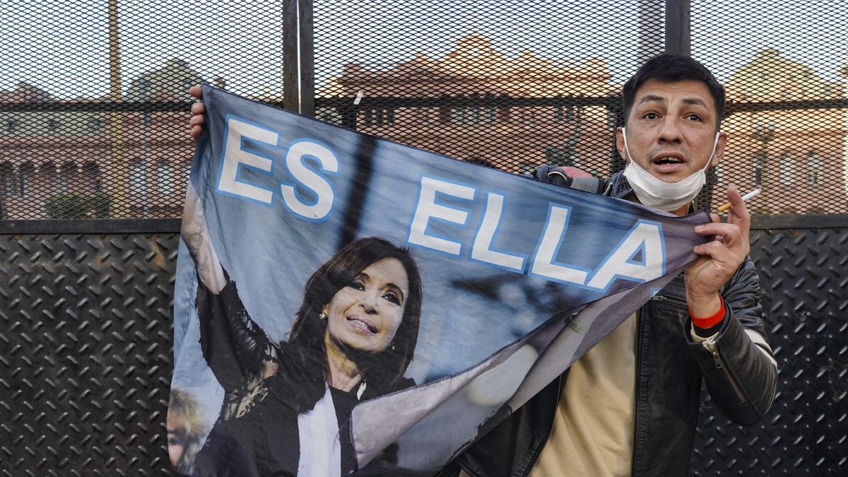 Desfile de micros a Buenos Aires y acto en Mendoza: así se prepara La ...