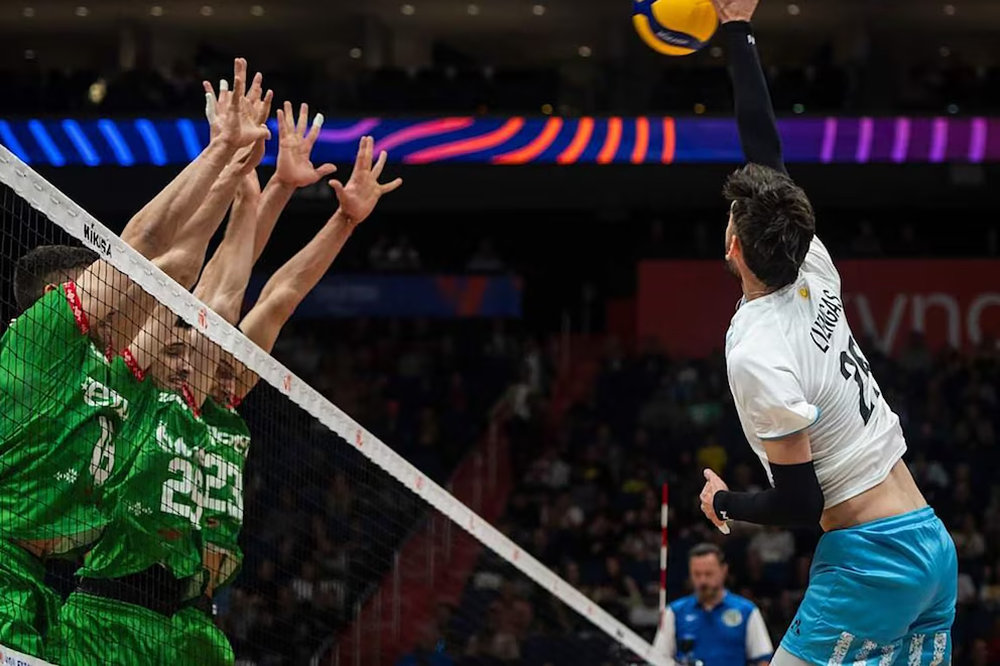 Voley: La Selección Argentina no pudo con Bulgaria y se aleja de la cima en la VNL