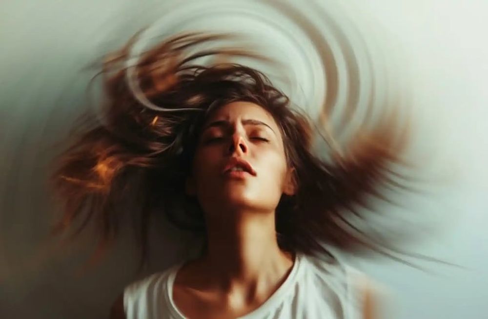 Cómo actuar ante un desmayo: no se recomienda darle de beber a la ...