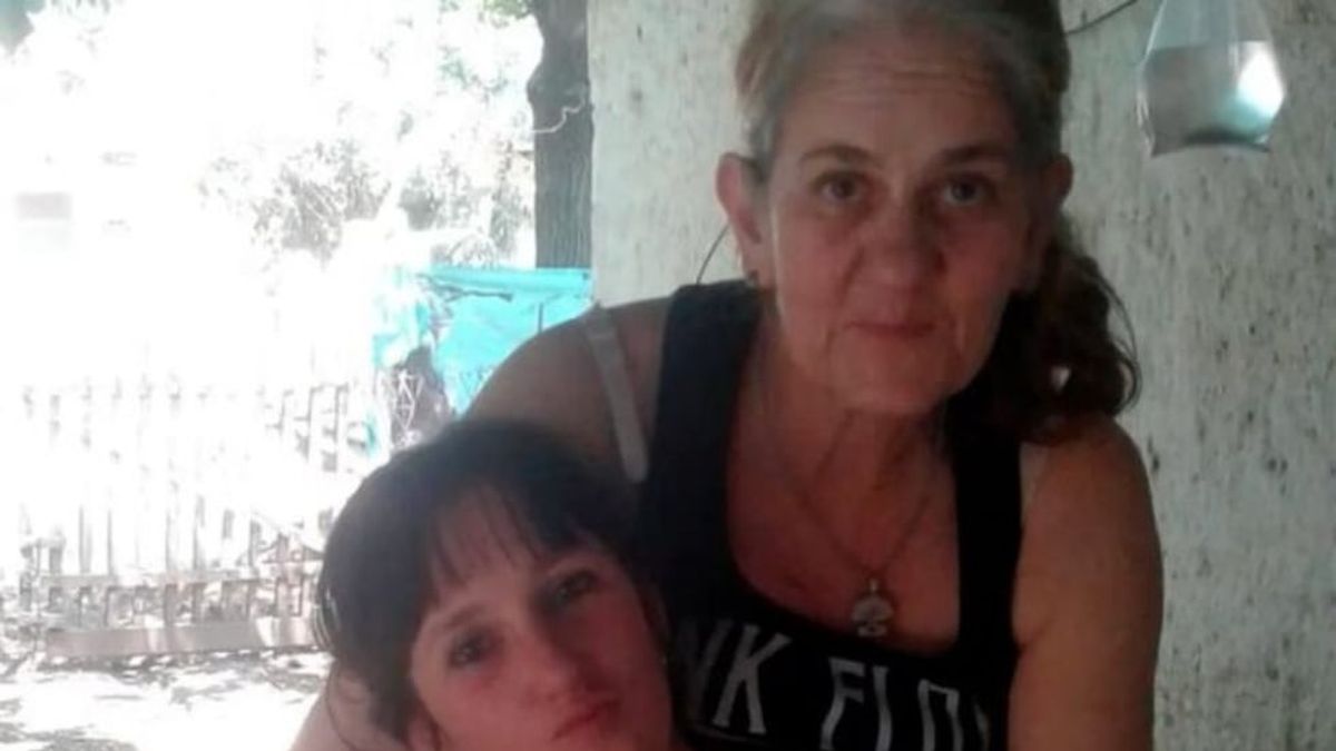 Mató a su mamá y se entregó a la Policía: confesó que lo hizo porque ...