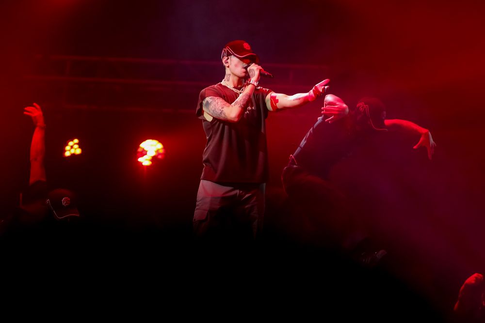 Así fue el explosivo show de Duki en Mendoza: pogo, identidad y alto ...