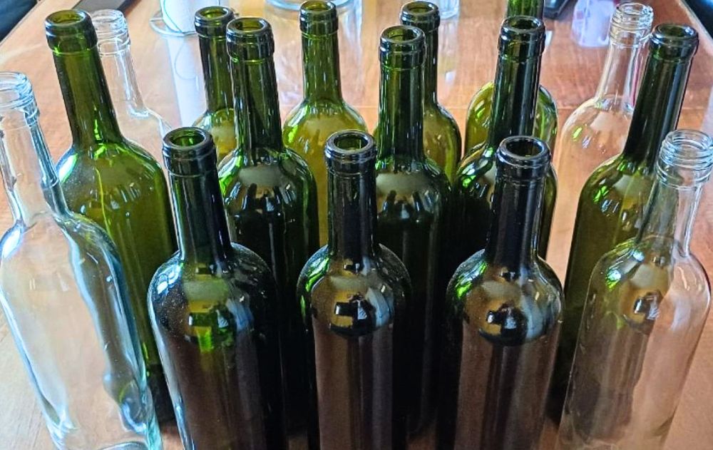 No es un florero: la mejor forma de aprovechar las botellas de vino ...