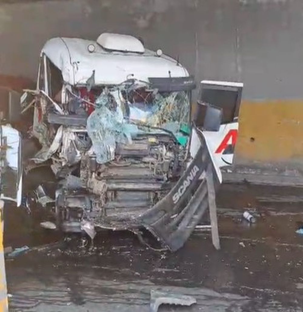 Se reanudó el tránsito vehicular luego del fuerte choque frontal entre ...