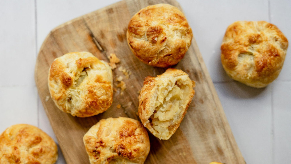 La receta de los knishes de papa y cebollas: comida rápida, rendidora y ...