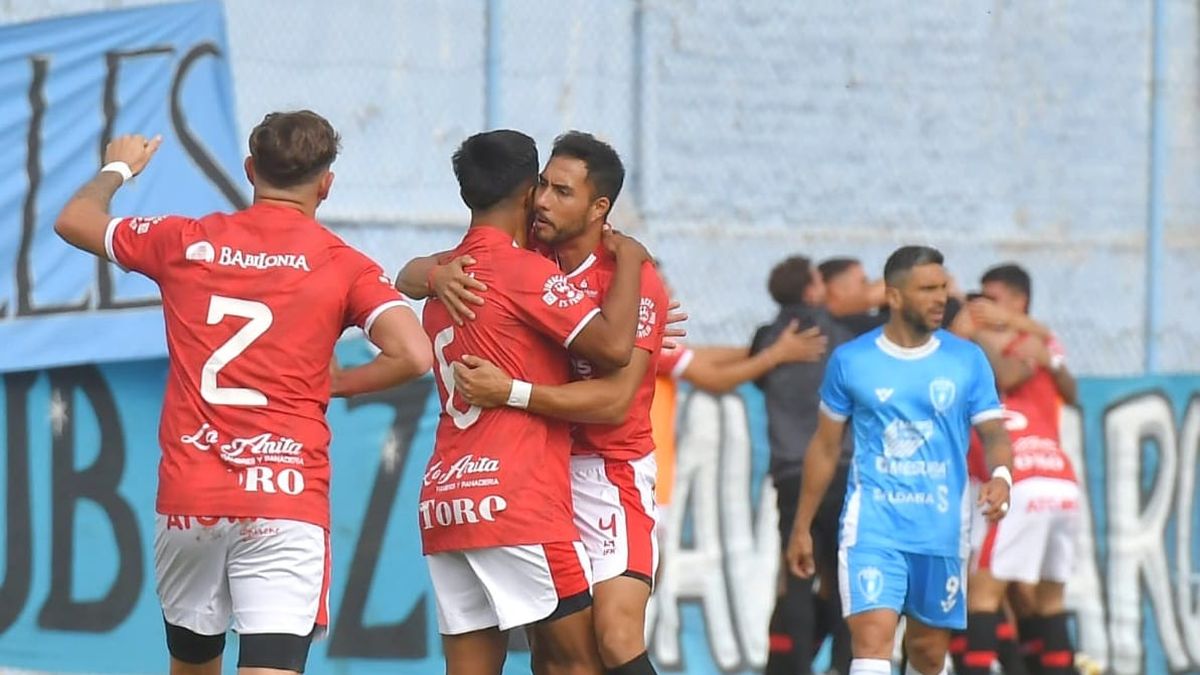 Federal A: Huracán Las Heras sumó tres puntazos en Gutiérrez y es líder ... Federal A: Huracán Las Heras sumó tres puntazos en Gutiérrez y es líder ...