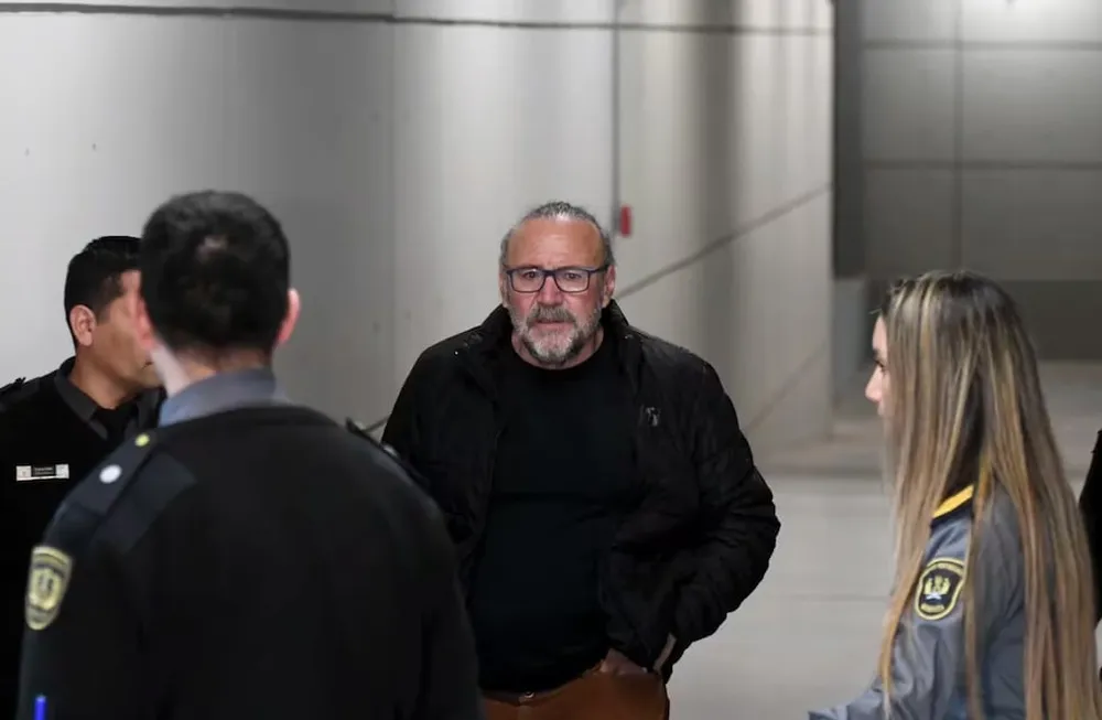 Por qué internaron de urgencia a Cacho Garay: hay preocupación por su salud y podrían amputarlo