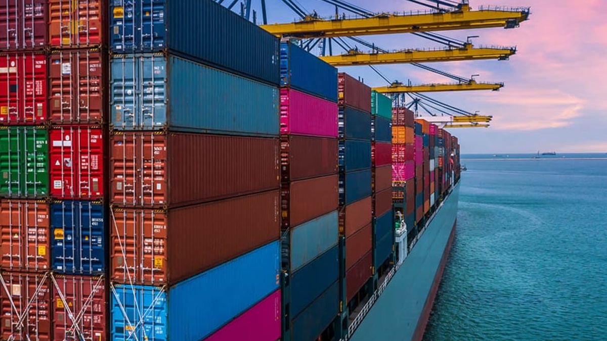 La balanza comercial registró en junio un déficit U$S 1.727 millones ...