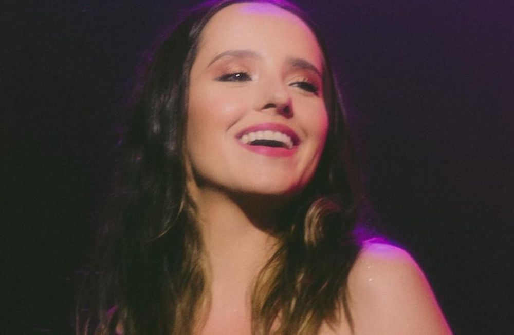 Evaluna Montaner sorprendió a sus seguidores con un beboteo en microbikini y muy cerca de la cámara