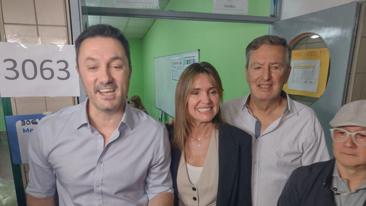 Luis Petri votó en familia y dijo que no viajará a Buenos Aires: Nos ...