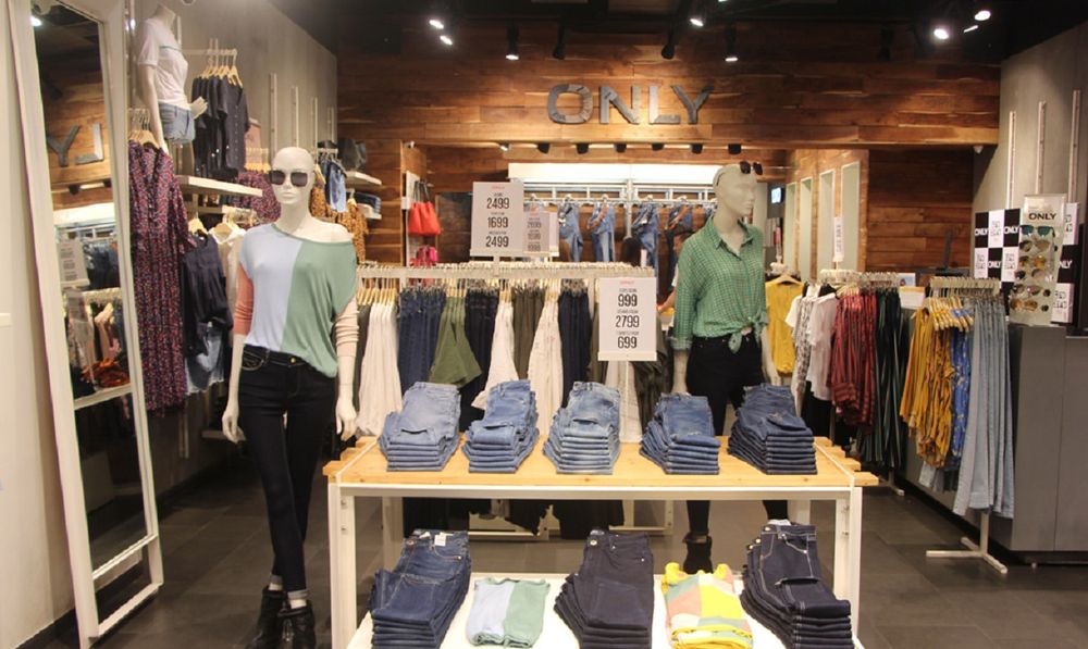 Las tres famosas marcas de ropa que llegan a Argentina y los shoppings ...