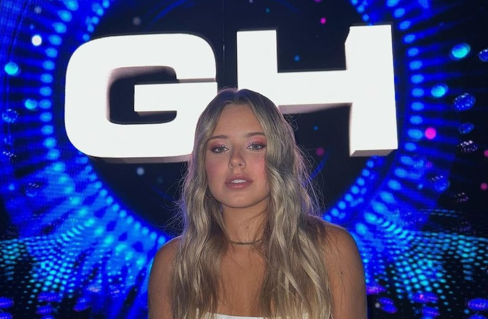 Coti de Gran Hermano posó frente al espejo con una bikini combinada y enamoró a sus millones de ...