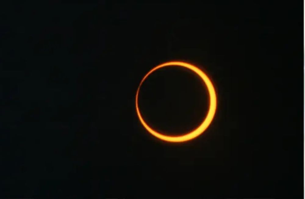 Se acerca el último eclipse solar del 2023: porqué se llama “anillo de fuego”