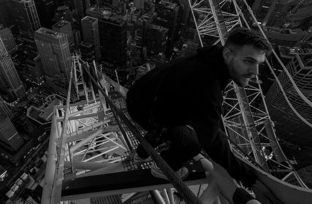 Tragedia: un influencer intentó una “selfie extrema” en el puente más ...